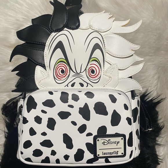 Loungefly | Bags | Loungefly Disney Villains Cruella De Vil Cosplay ...